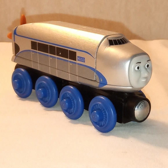 Thomas & Friends | Toys | Thomas Wooden Railway Train Hugo The Zeppelin ...